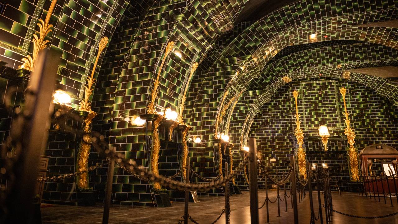 Universal shares first look inside Battle at the Ministry ride at Epic ...